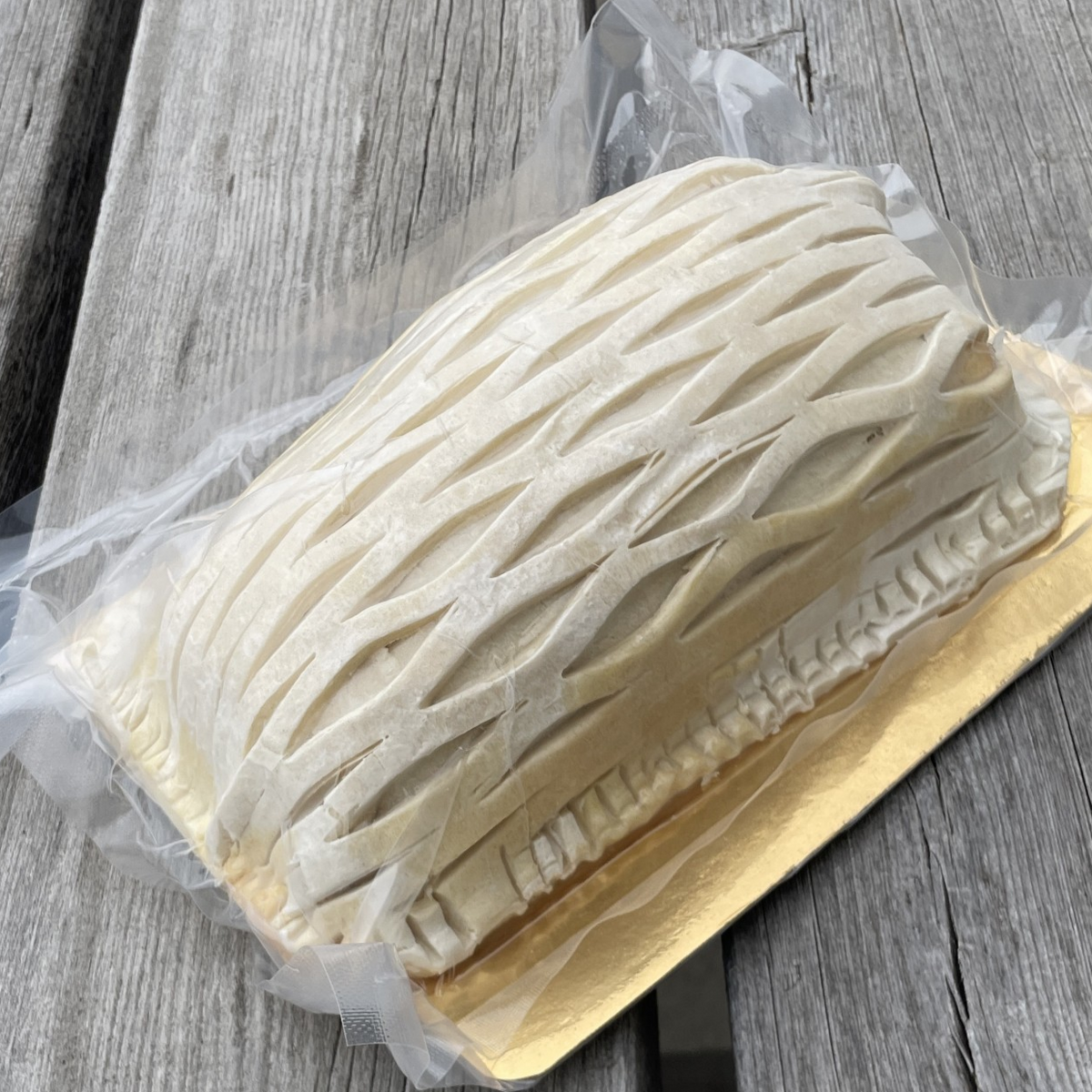 Cape D'or Salmon Wellington with Crab, 970g – North Sea Fish & Farms